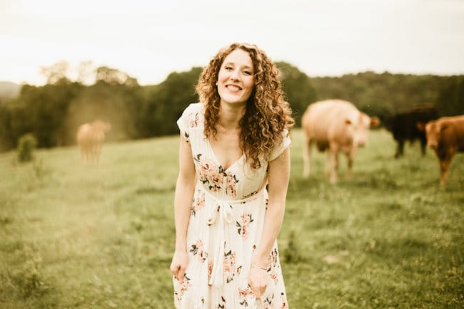 Molley Moody Sings from Her Arkansas Heart - Only In Arkansas