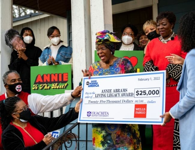 Annie Abrams: Love in Action - Only In Arkansas