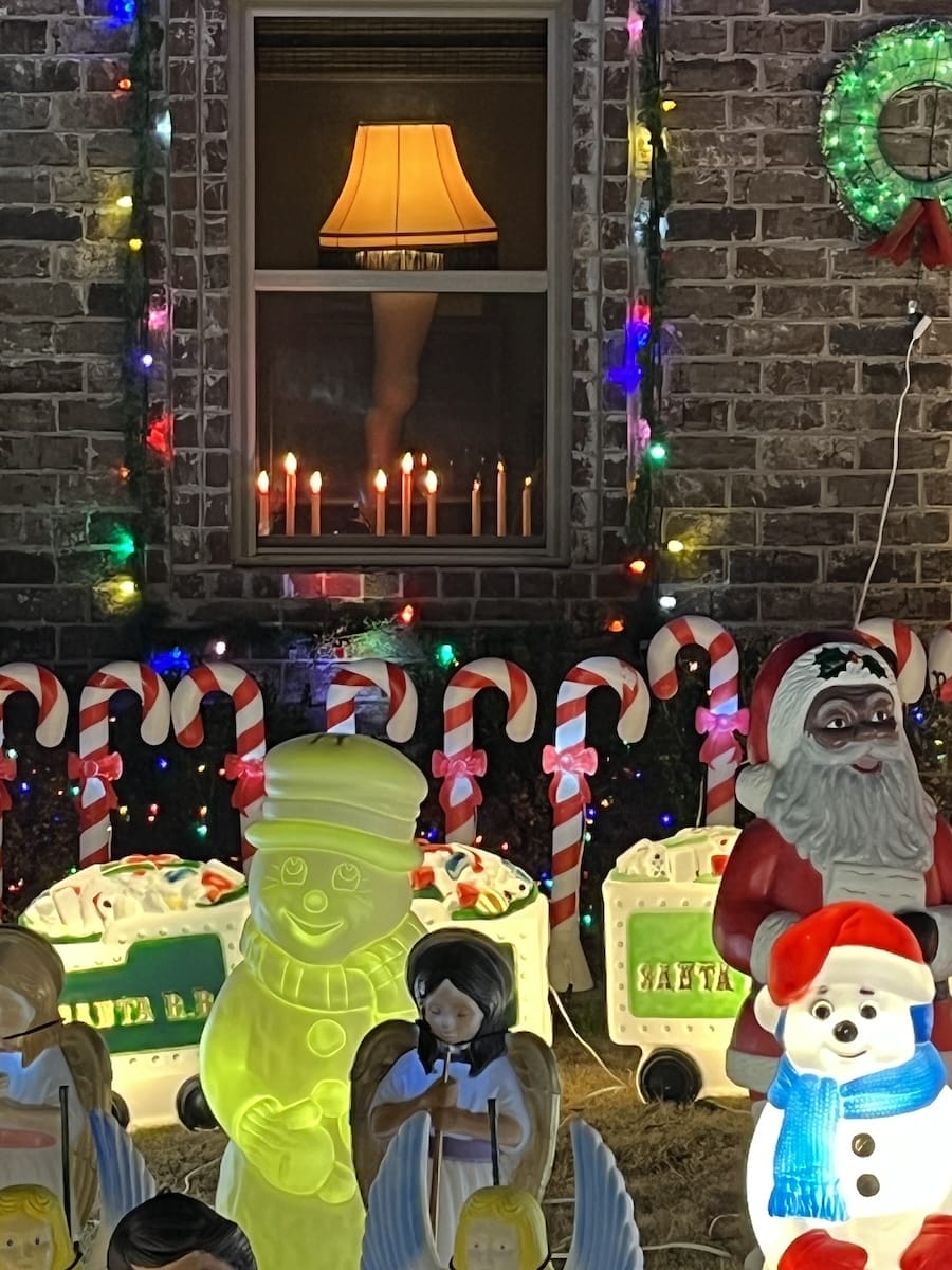 Santa on Sayles: Tim Bir’s Holiday Magic in Jacksonville - Only In Arkansas